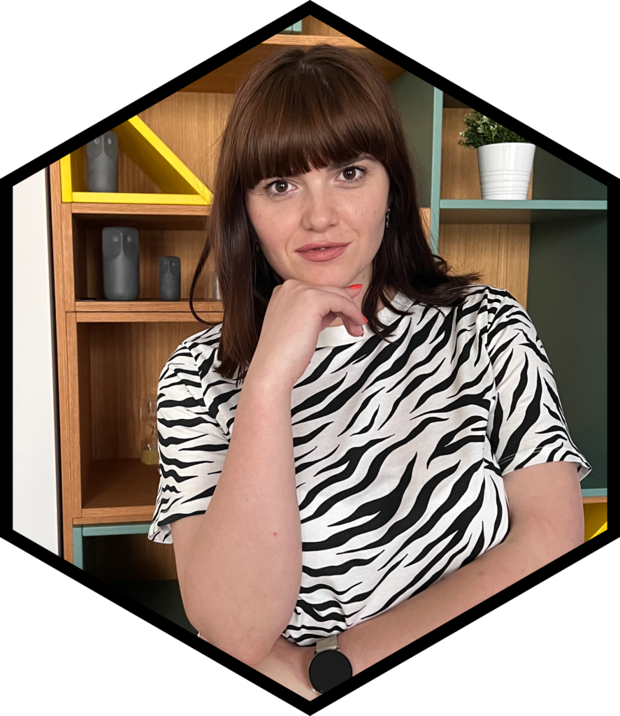 Lucica Pismiș – Centrul Educational si de Psihologie PSIHOKINETIC